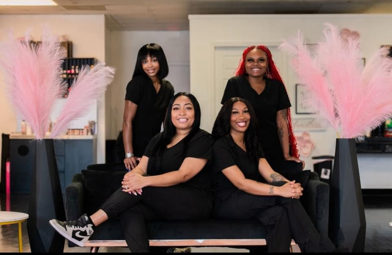 She Turns Heads Salon